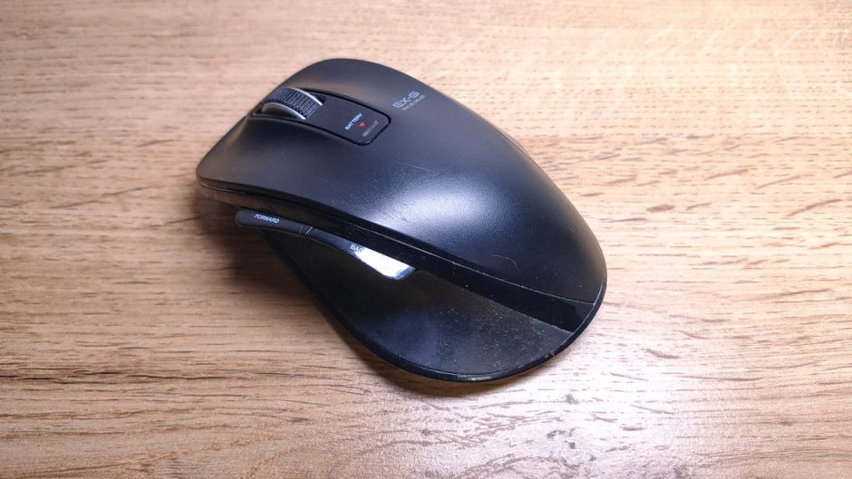 What Is a Left-Handed Mouse? Features, Differences from Right-Handed ...